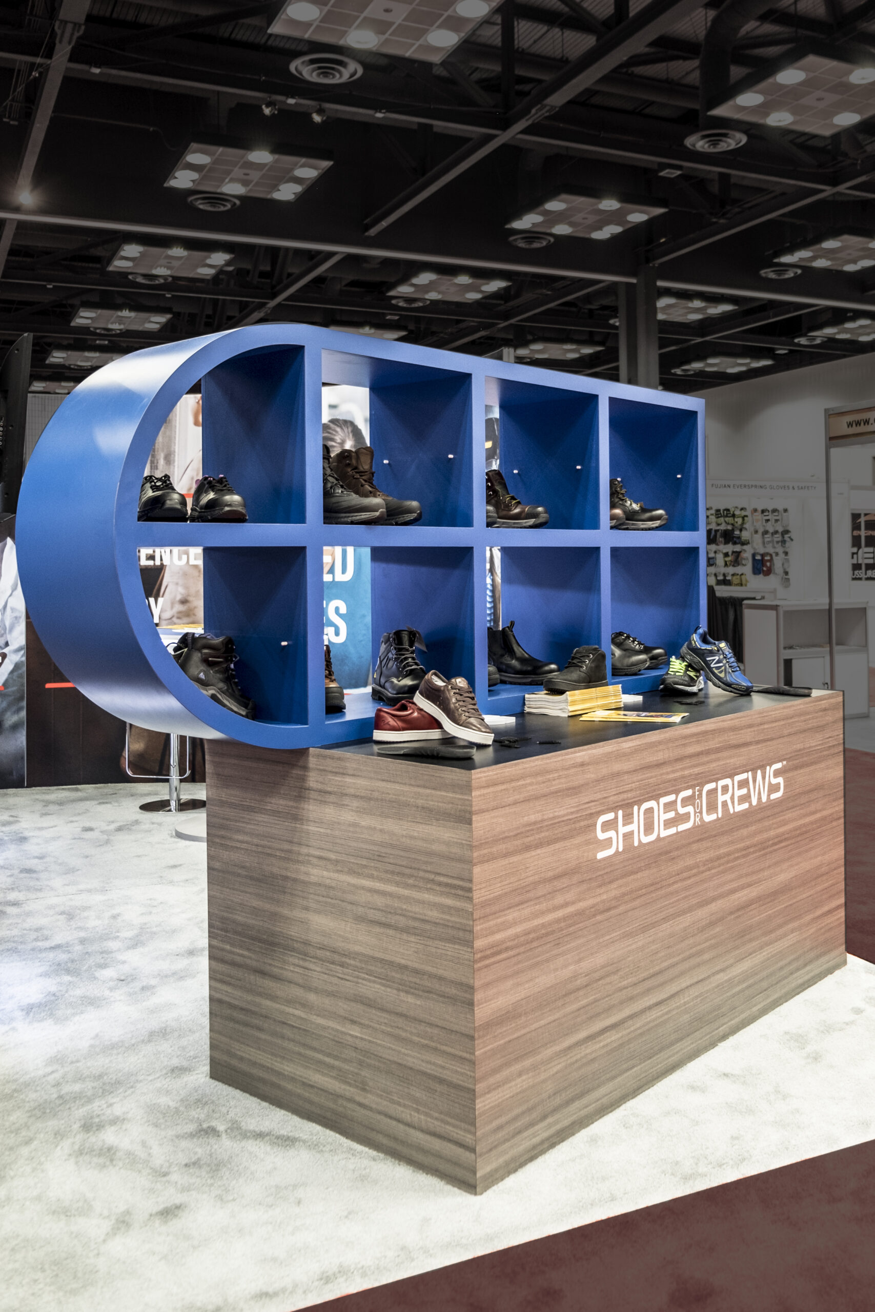 Custom Counters - Classic Exhibits